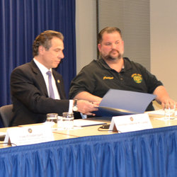 Local 100 Executive Board 'Strongly Recommends' Contract Approval to ...